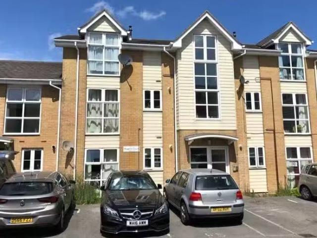 New 1 BA 2 bedroom apartment for rent in Magenta Court, 2 Melg.