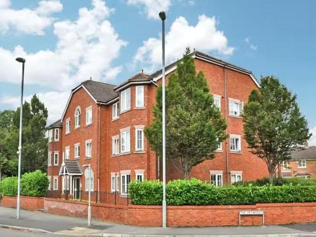 Just in! 1 BA 2 bedroom apartment for rent in Benton Drive, Ch.