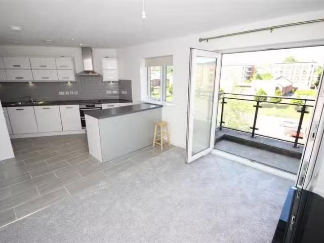 Rental! 1 BA 2 bedroom apartment for rent in Springmeadow Road.