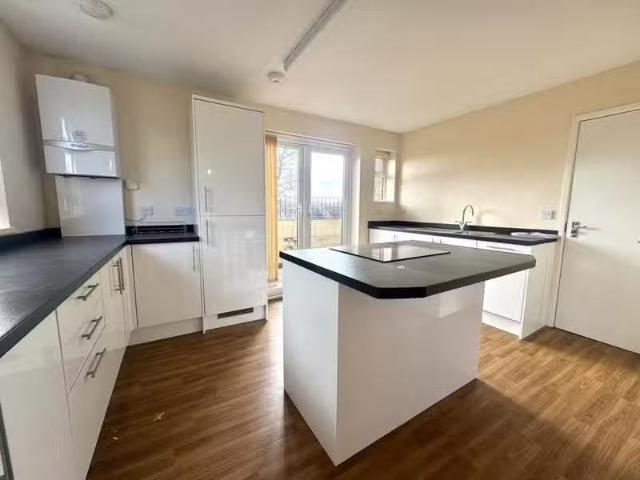 Just in! 1 BA 2 bedroom apartment for rent in Walmley Chambers.