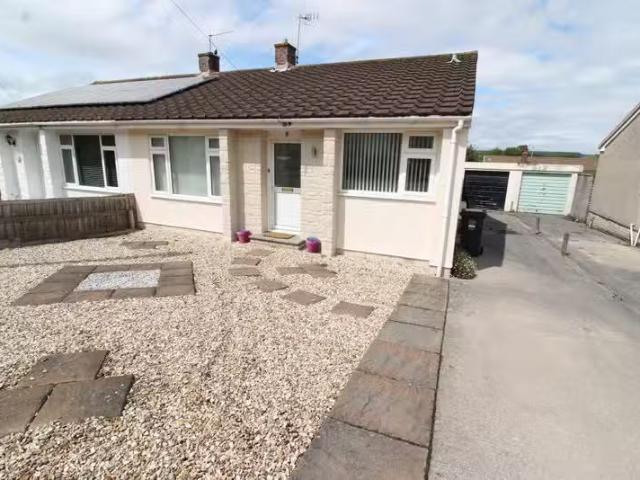 Unique 1 BA 2 bedroom bungalow for rent in Walnut close, BS24
