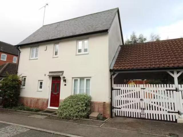 Cheap 1 BA 2 bedroom detached house for rent in Milbank, Chelm.