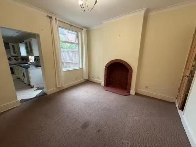 For Rent! 1 BA 2 bedroom end of terrace house for rent in Hart.