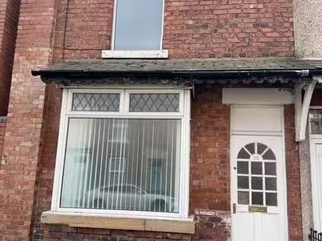 Charming 1 BA 2 bedroom end of terrace house for rent in Lansd.