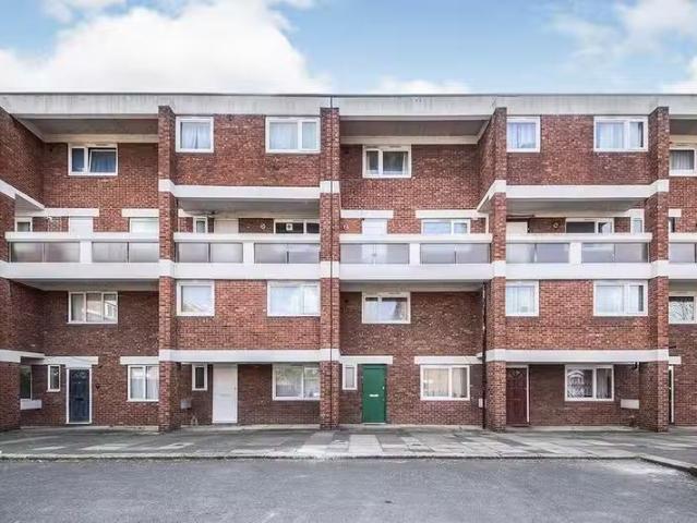 New 1 BA 2 bedroom Flat to rent, Clendon Way, London, SE18 £1.
