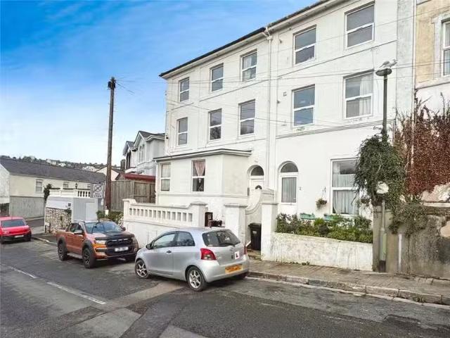 Rental! 1 BA 2 bedroom Flat to rent, Pembroke Road, Torquay, T.