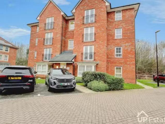 Unique 1 BA 2 bedroom flat for rent in Tawny Grove, Coventry.