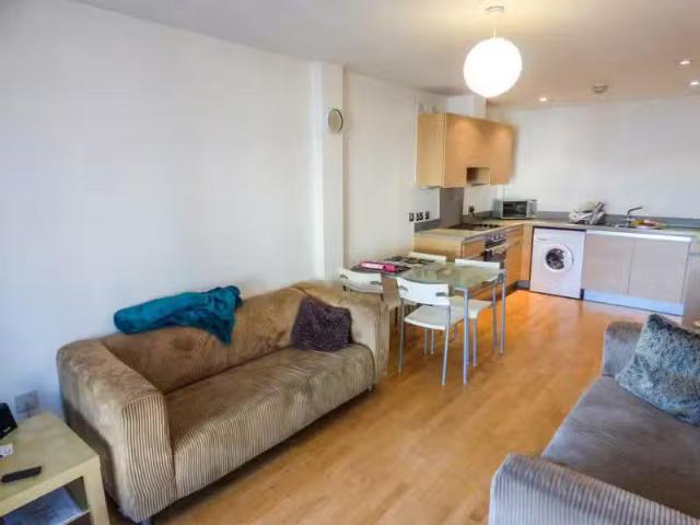 Deal! 1 BA 2 bedroom flat for rent in Apt 16 Dain Court, B29 6.