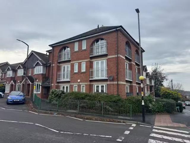 For Rent! 1 BA 2 bedroom flat for rent in Bristnall Hall Road.
