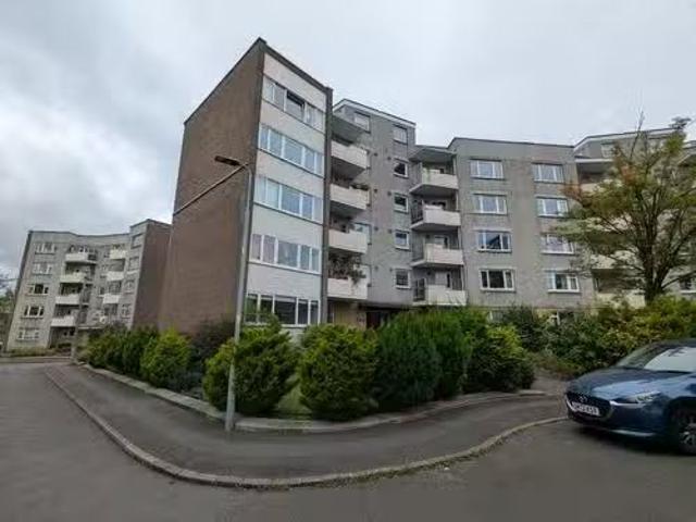 For Rent! 1 BA 2 bedroom flat for rent in Falcon Court, Edinbu.