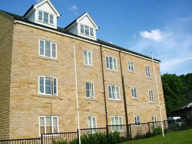 New 1 BA 2 bedroom flat for rent in FLAT 21 Opus Point, Ravens.