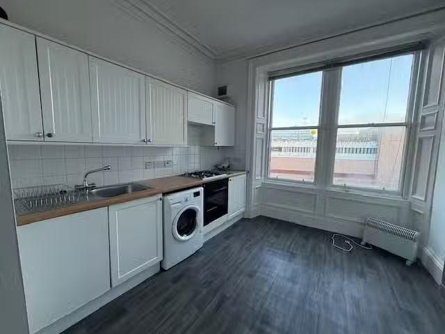 Unique 1 BA 2 bedroom flat for rent in Meadowside, Dundee, DD1