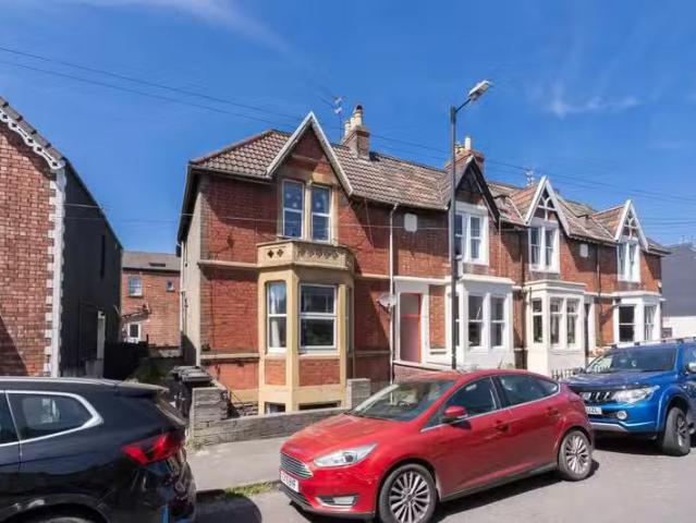 Cozy 1 BA 2 bedroom flat for rent in North Road, St. Andrews.
