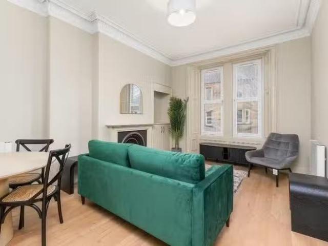 Rental! 1 BA 2 bedroom flat for rent in partson Street, Edinbu.