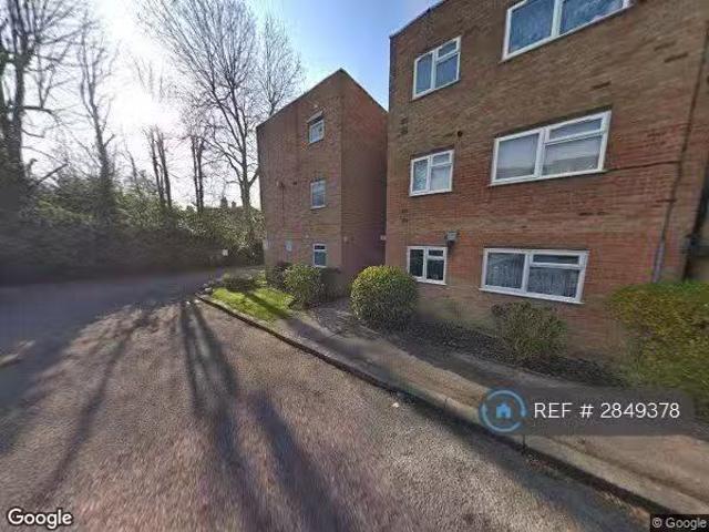 Cheap 1 BA 2 bedroom flat for rent in September Way, Stanmore.