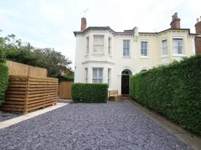 New 1 BA 2 bedroom flat for rent in St Marys Crescent, Leaming.