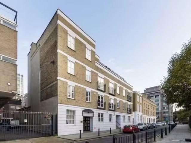 Charming 1 BA 2 bedroom flat for rent in St. Mark Street, Aldg.