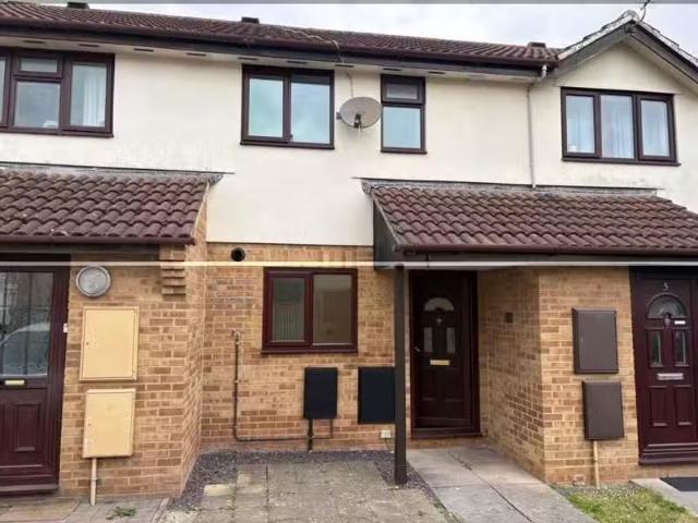 Nice 1 BA 2 bedroom house for rent in Atholl Close, Worle, Wes.