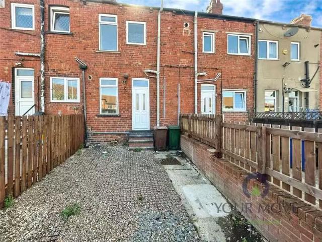 For Rent! 1 BA 2 bedroom Mid Terrace House to rent, Dillington.