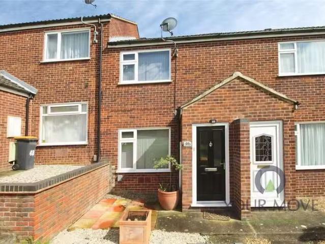Deal! 1 BA 2 bedroom Mid Terrace House to rent, Fetlock Close.