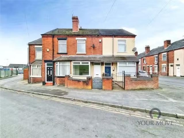 Unique 1 BA 2 bedroom Mid Terrace House to rent, Park Lane, St.