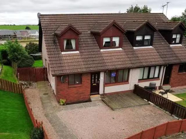 New 1 BA 2 bedroom semi detached house for rent in Cypress Gro.