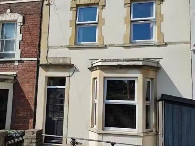 New 1 BA 2 bedroom terraced house for rent in Bellevue Road, T.