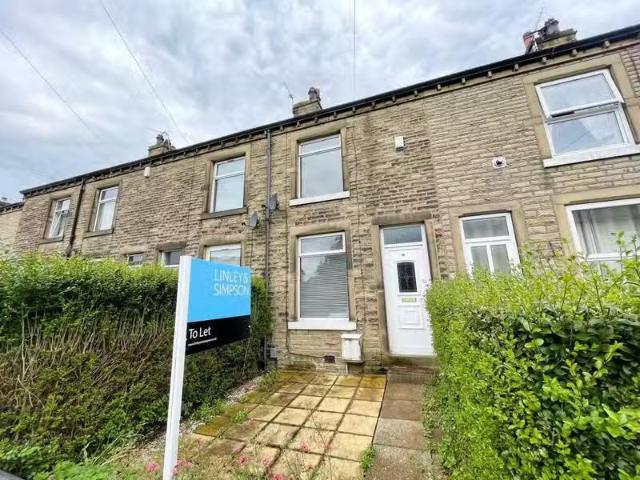 Cheap 1 BA 2 bedroom terraced house for rent in Eldon Road, Hu.
