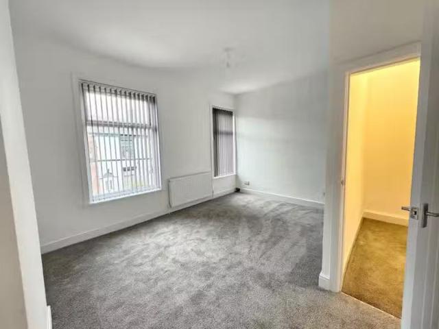 New 1 BA 2 bedroom terraced house for rent in Merton Street, B.