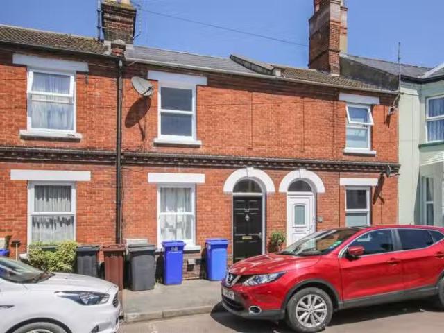 New 1 BA 2 bedroom terraced house for rent in Nat Flatman Stre.