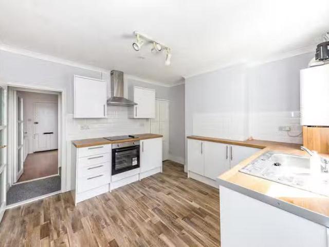 Nice 1 BA 2 bedroom terraced house for rent in New Town Street.