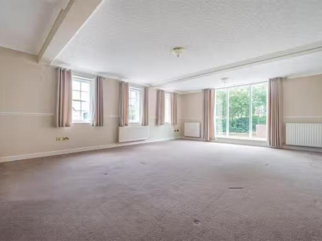 Charming 1 BA 2 bedroom terraced house for rent in Strawberry.