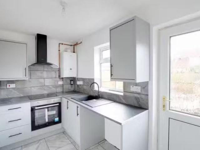 Unique 1 BA 2 bedroom terraced house for rent in Trimley Close.