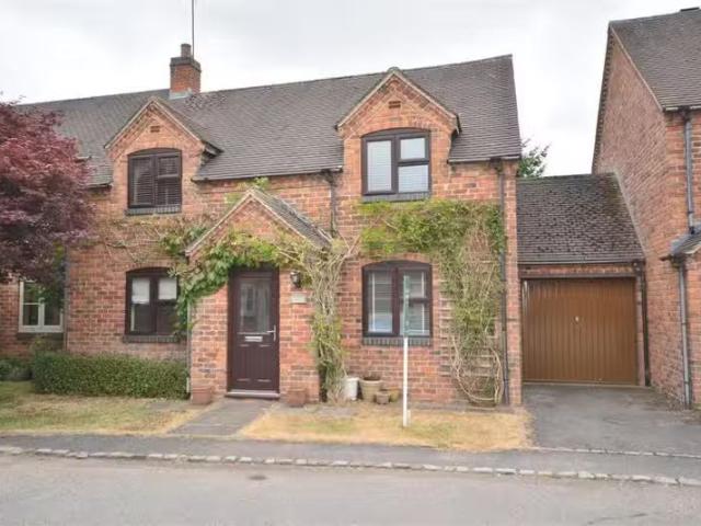 New 1 BA 3 bedroom cottage for rent in Church Lane Brailsford.