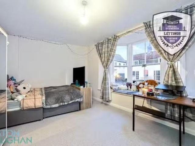 New 1 BA 3 bedroom apartment for rent in St James Street, Brig.