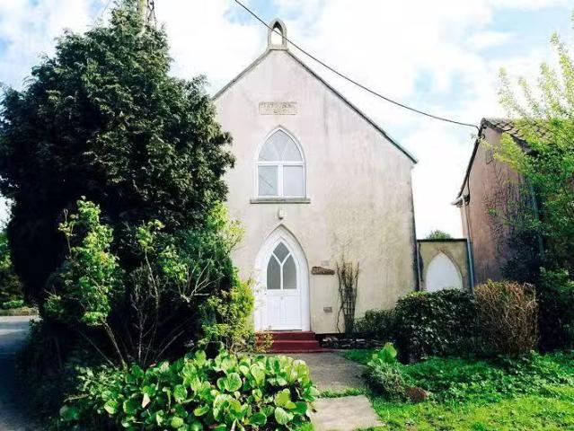 Cheap 1 BA 3 bedroom detached house for rent in Backwell, Nort.