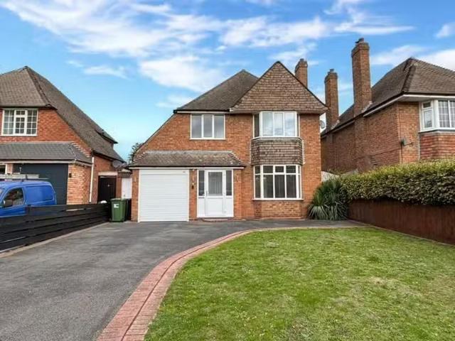 For Rent! 1 BA 3 bedroom detached house for rent in Buryfield.