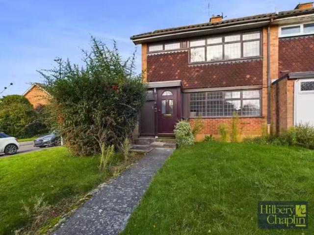 Just in! 1 BA 3 bedroom end of terrace house for rent in The F.