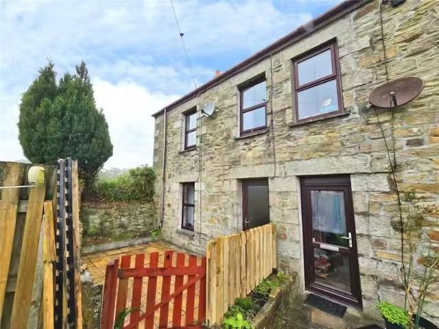 For Rent! 1 BA 3 bedroom End Terrace House to rent, Church Roa.