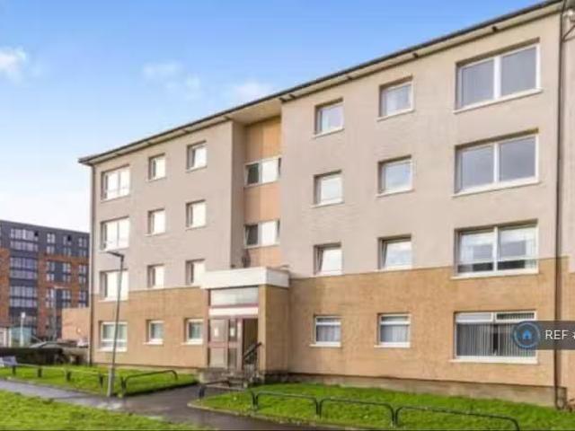 Just in! 1 BA 3 bedroom flat for rent in St. Mungo Avenue, Gla.