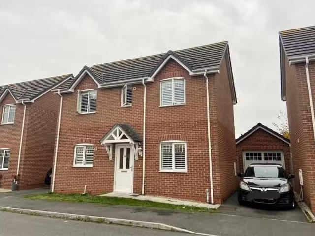 Cheap 1 BA 3 bedroom house for rent in Garden Village, Saltney.