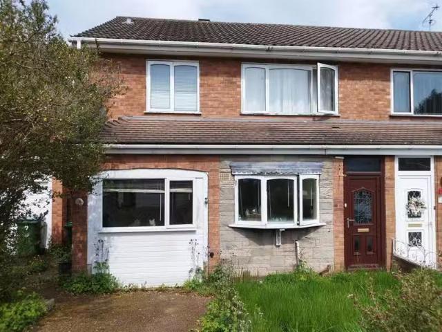 Deal! 1 BA 3 bedroom house for rent in Julia Gardens, West Bro.