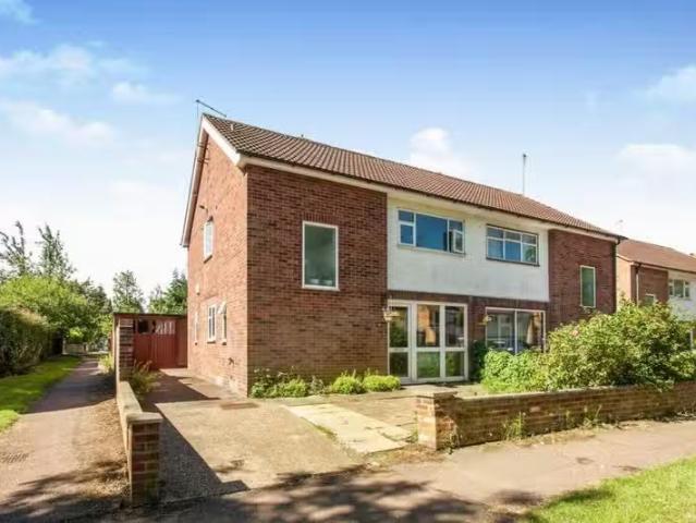 New 1 BA 3 bedroom house for rent in Perse Way, Cambridge, CB4