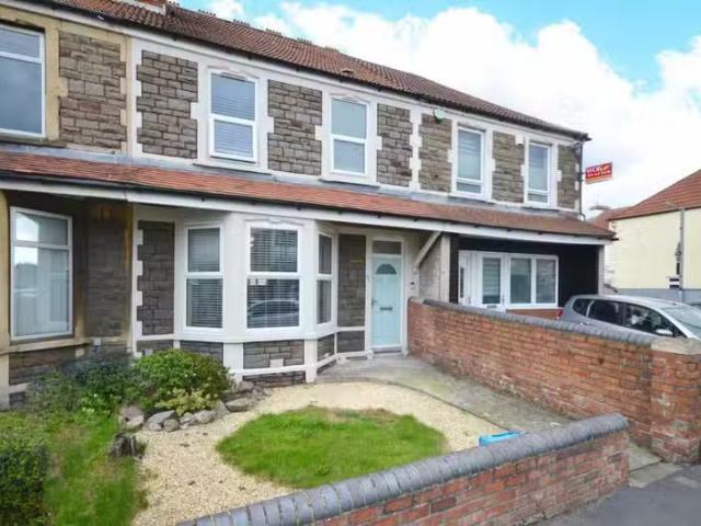 Unique 1 BA 3 bedroom house for rent in Wick Road, Bristol, BS4