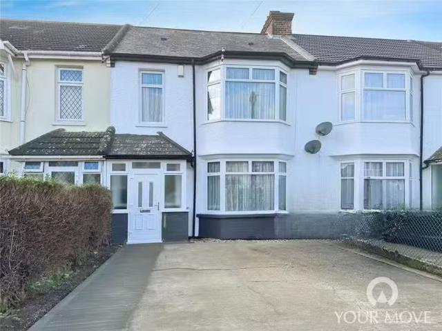 Unique 1 BA 3 bedroom Mid Terrace House to rent, Lennox Road.