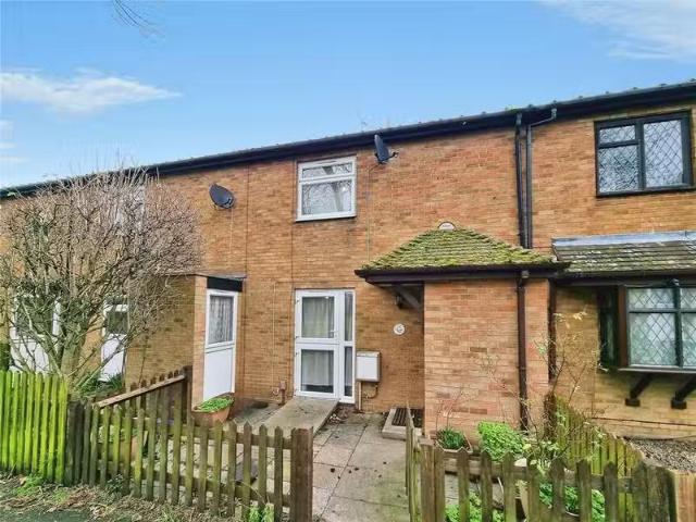 Unique 1 BA 3 bedroom Mid Terrace House to rent, St. Edmunds W.