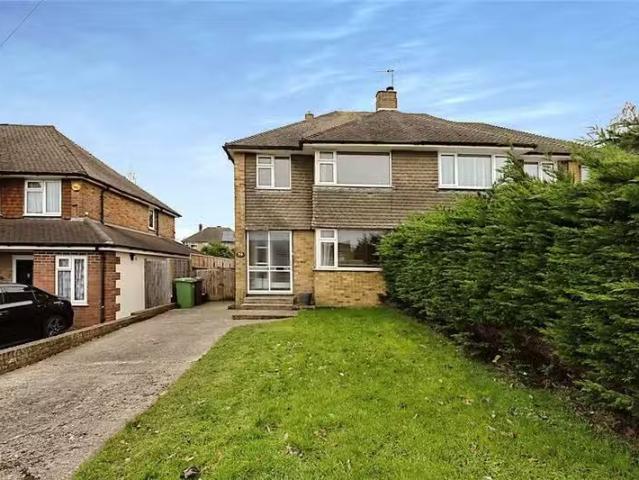 Just in! 1 BA 3 bedroom Semi Detached House to rent, Liptraps.