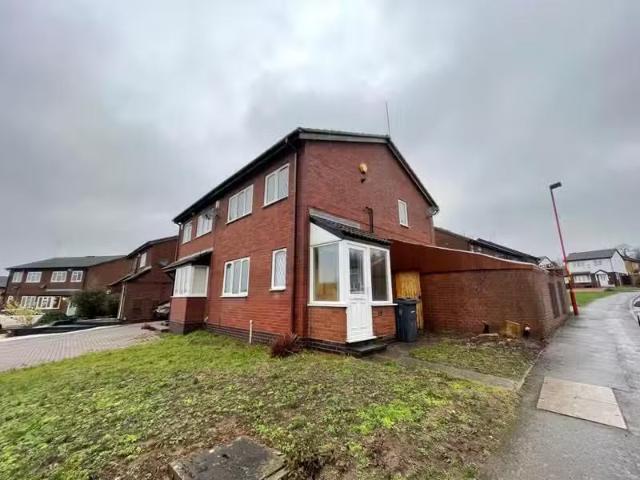 Just in! 1 BA 3 bedroom semi detached house for rent in Colleg.