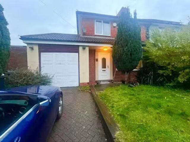 Rental! 1 BA 3 bedroom semi detached house for rent in Dads La.