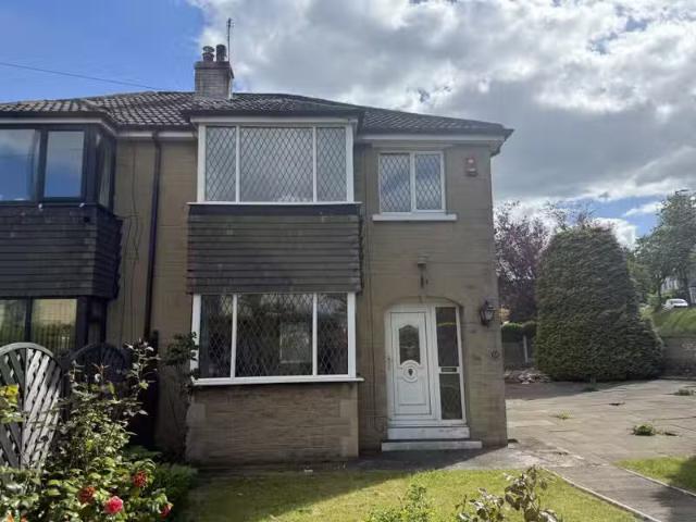 New 1 BA 3 bedroom semi detached house for rent in Harrogate R.
